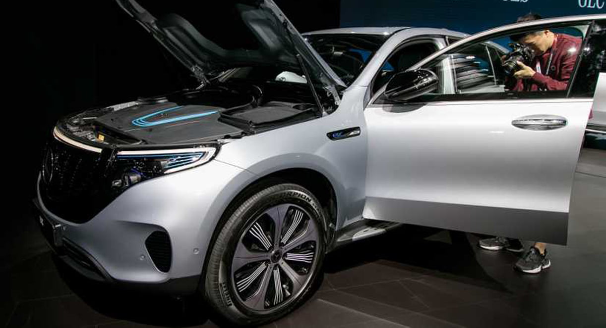 Mercedes-Benz EQ C 400 4Matic debuteert als Edition 1886 ...