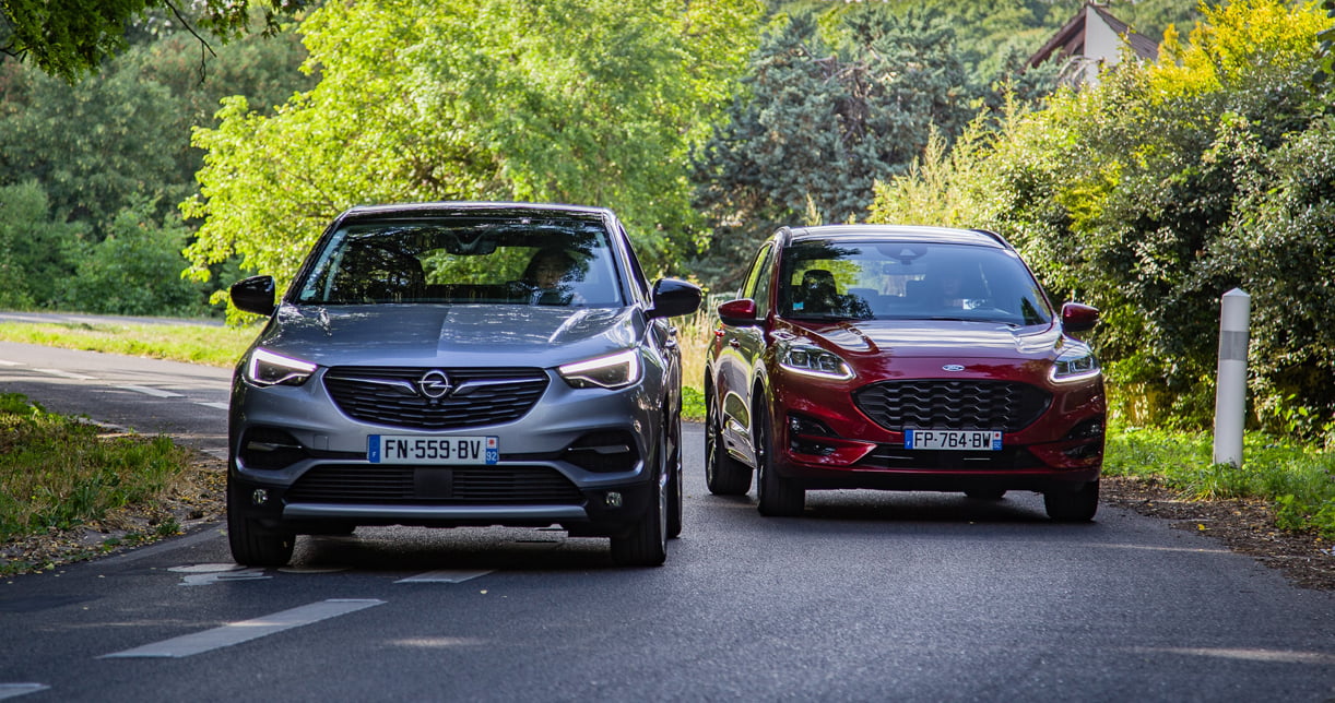 Test: Ford Kuga overtuigt als PHEV beter dan Opel Grandland X ...