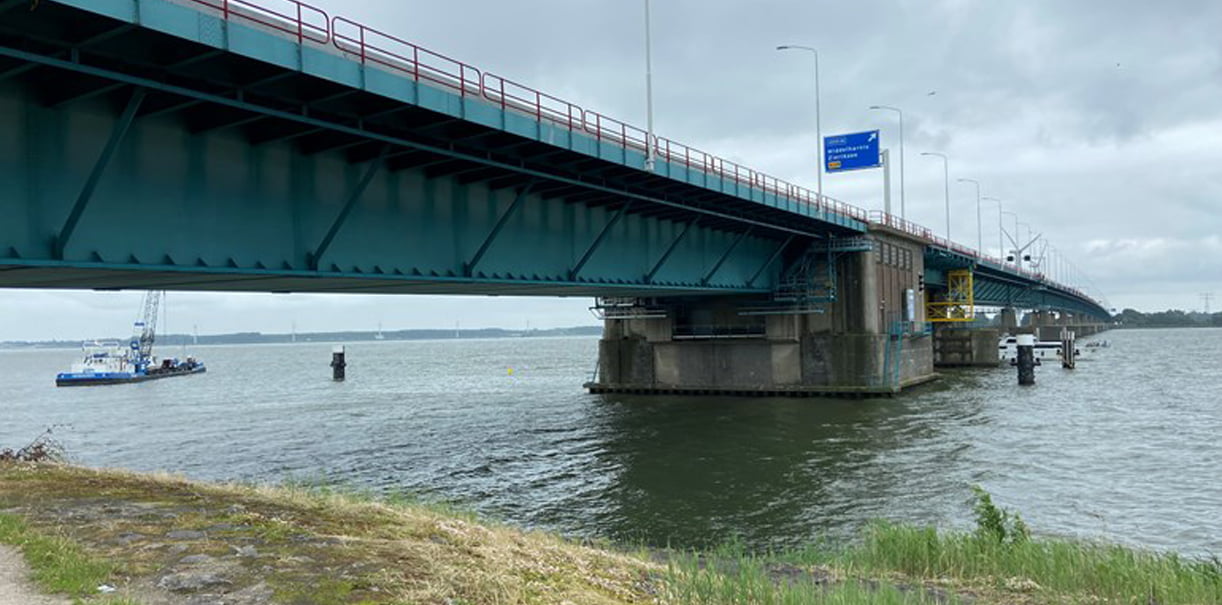 Haringvlietbrug: vanaf 23 augustus tóch in beide richtingen 2 ...