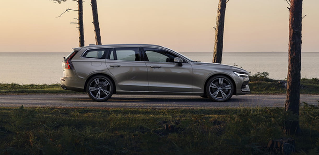 Zakelijk scherp geprijsd: Volvo V60 Momentum Advantage ...