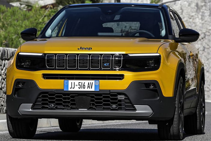 Jeep begint haar elektrische avontuur met de Avenger ...