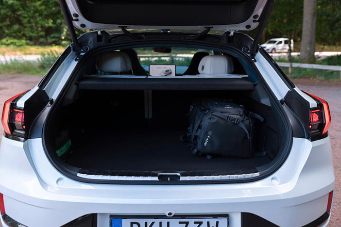 Geslaagd debuut: test Zeekr 001 – Autointernationaal.nl