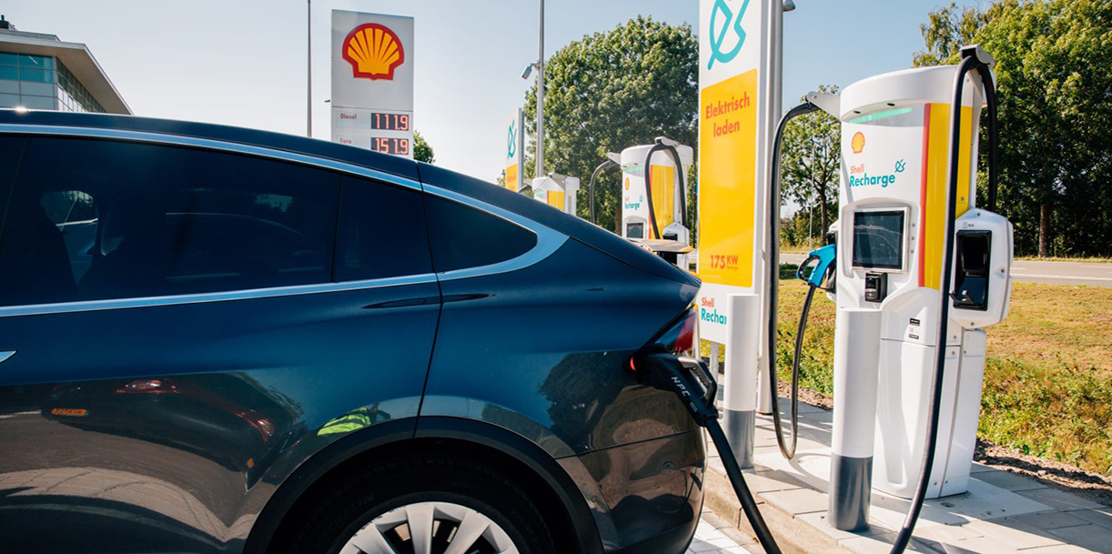Tankstations langs snelweg mogen zelden laadpalen plaatsen ...