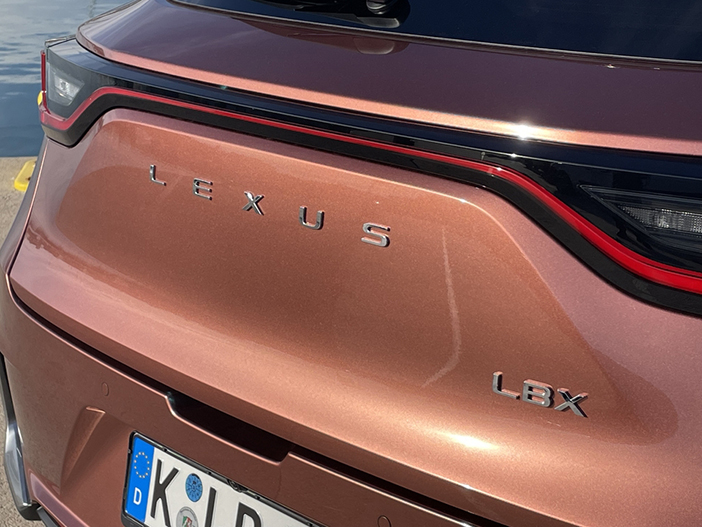 Lexus voor beginners (en senioren): test LBX – Autointernationaal.nl