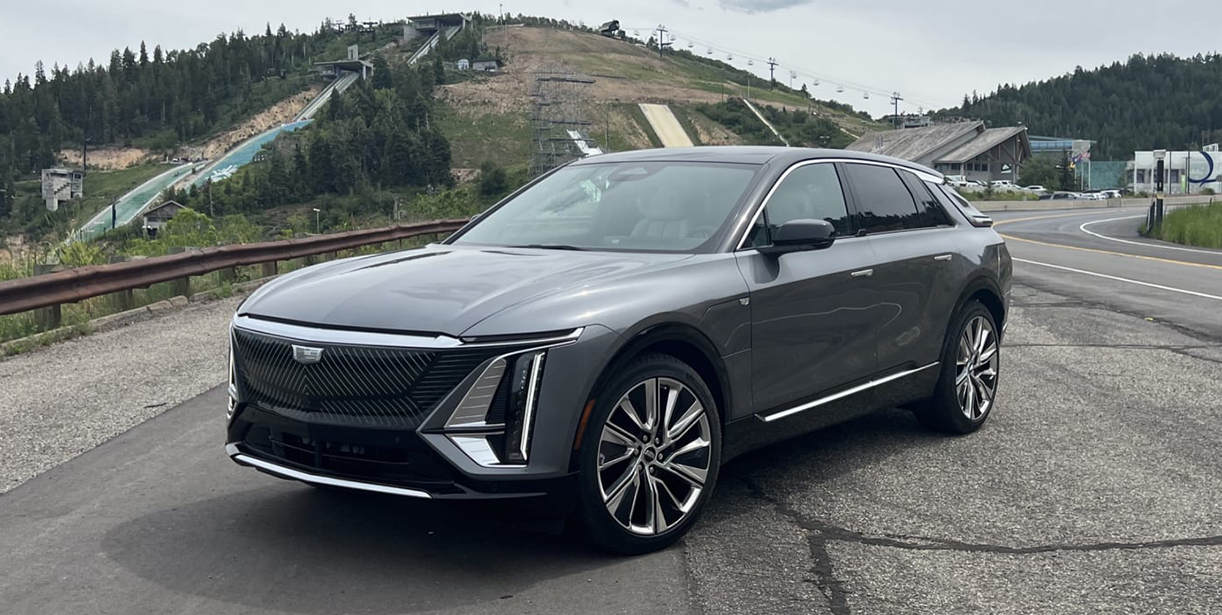 Zo rijdt het nieuwe vlaggenschip van Cadillac: test Lyriq ...