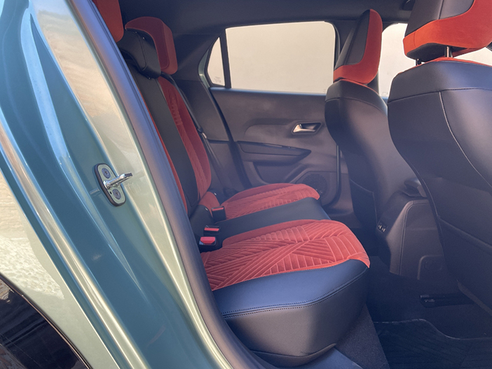 Helaas weinig anders dan een verklede Peugeot 208: test Lancia Ypsilon ...