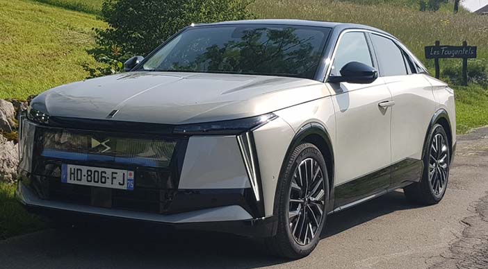 Frans premium op zijn best: test DS N°8 FWD Long Range ...