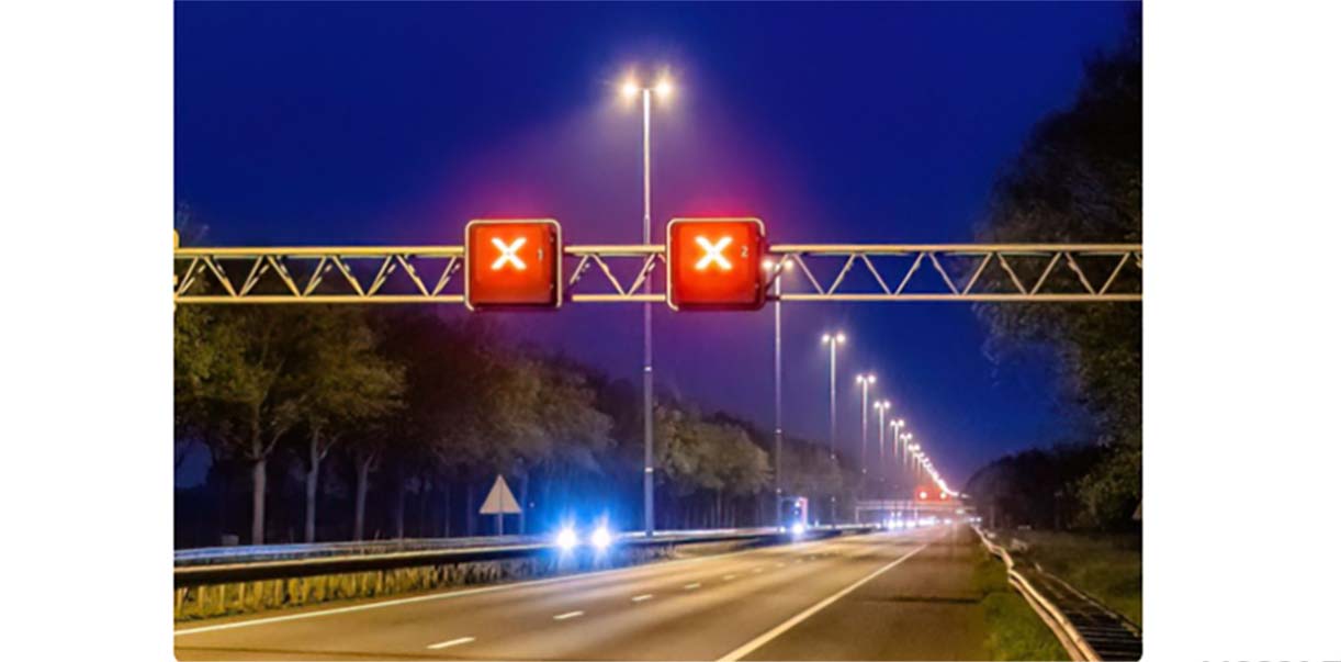 Gevaarlijk: Matrixborden zijn vaak weken lang kapot – Autointernationaal.nl